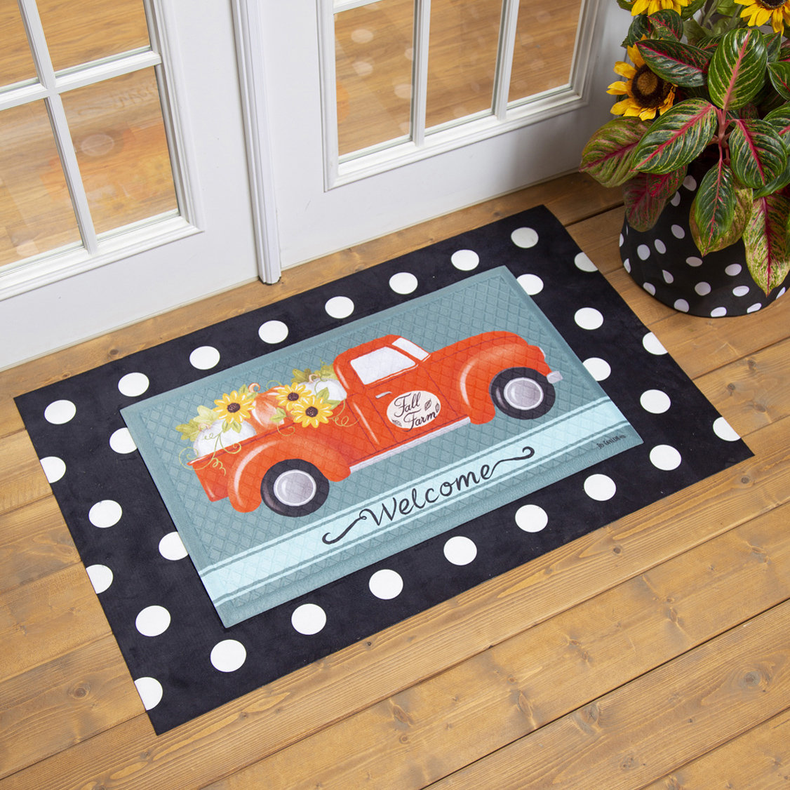 Orren Ellis Black & White Dots Layering Mat - Wayfair Canada