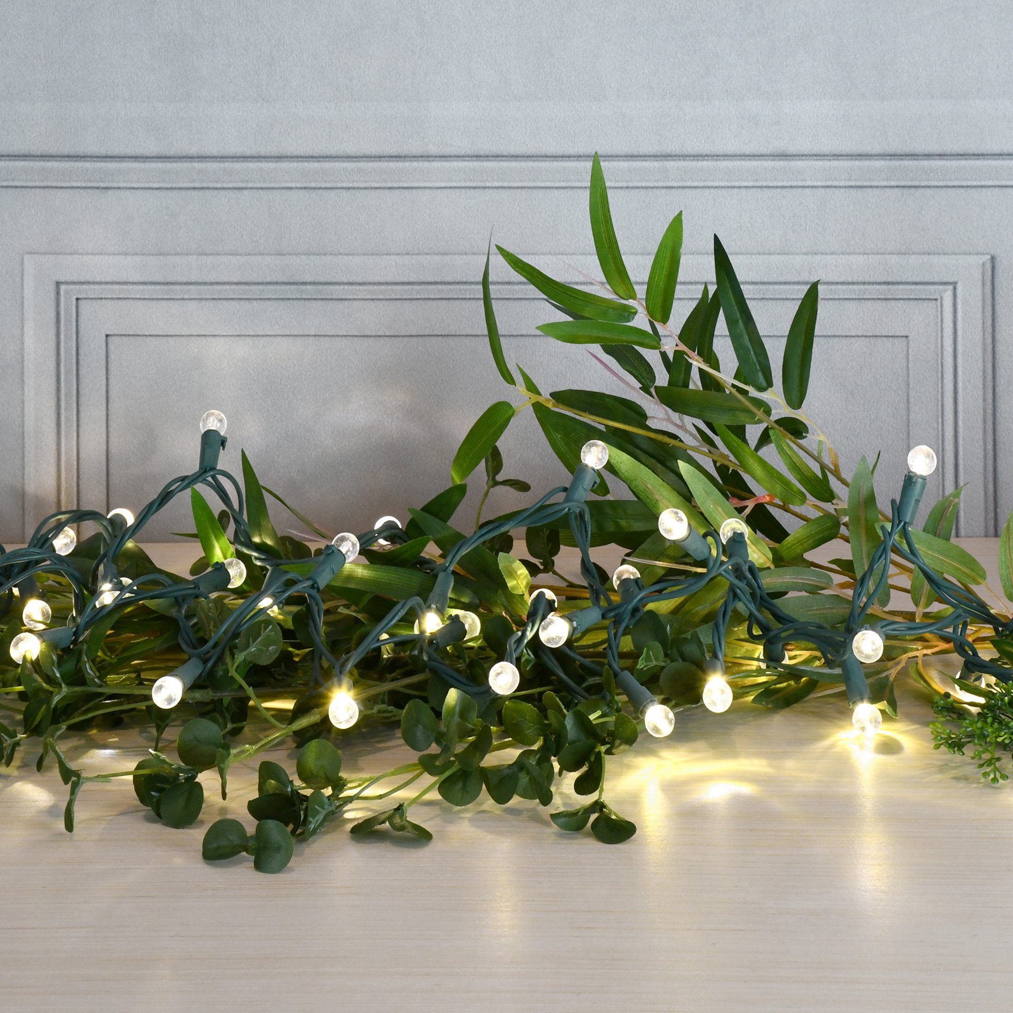 The Holiday Aisle® Pham Globe Electric String Lights - Wayfair Canada