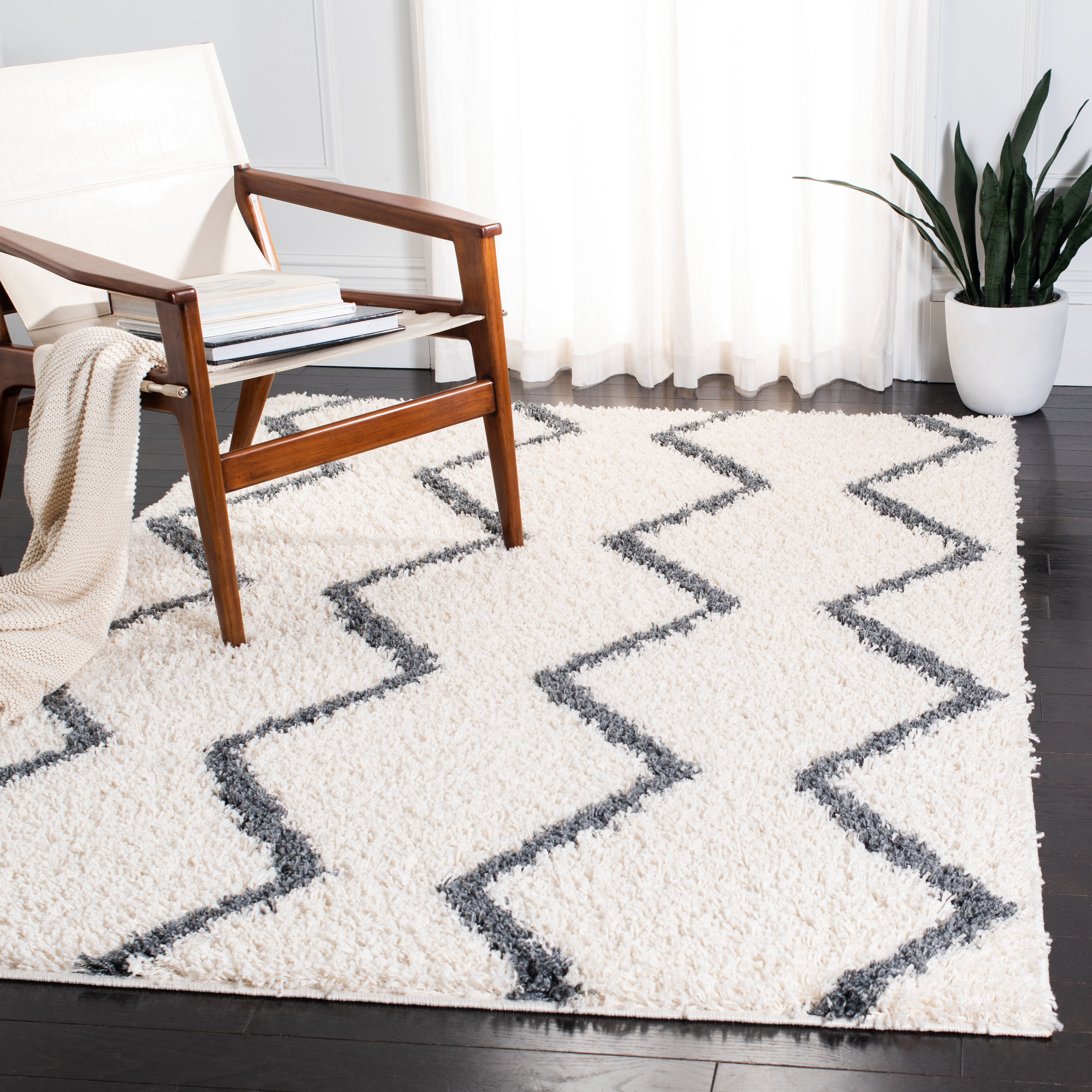Foundry Select Minna Shag 600 Performance Geometric Rug | Wayfair