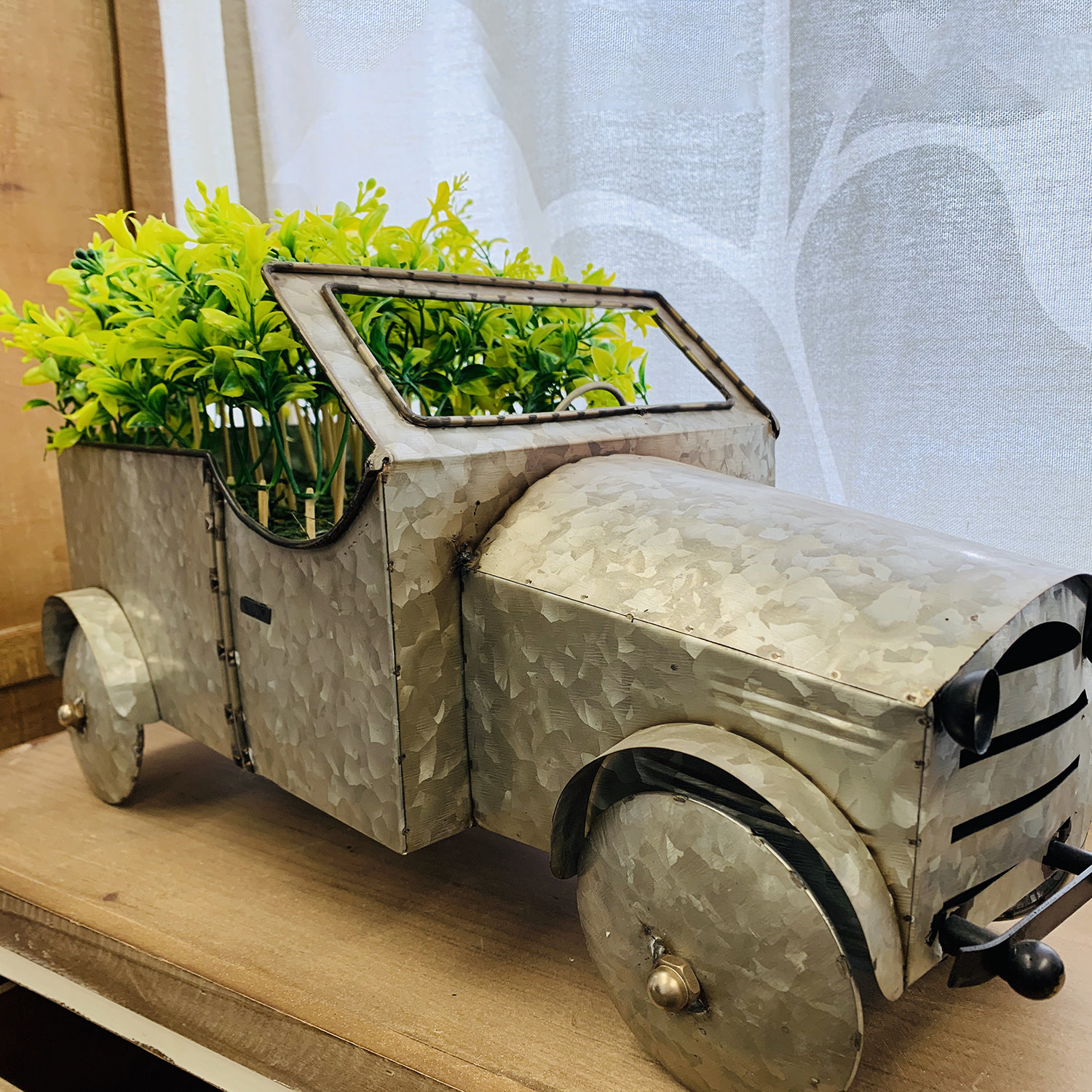 Williston Forge Metal Reproduction Model Truck With Floral | Wayfair