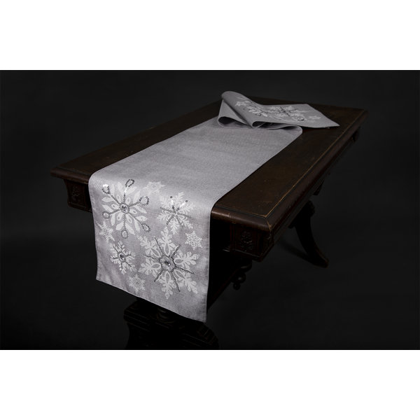 Darby Home Co Westhampton Glistening Snow Table Runner & Reviews ...
