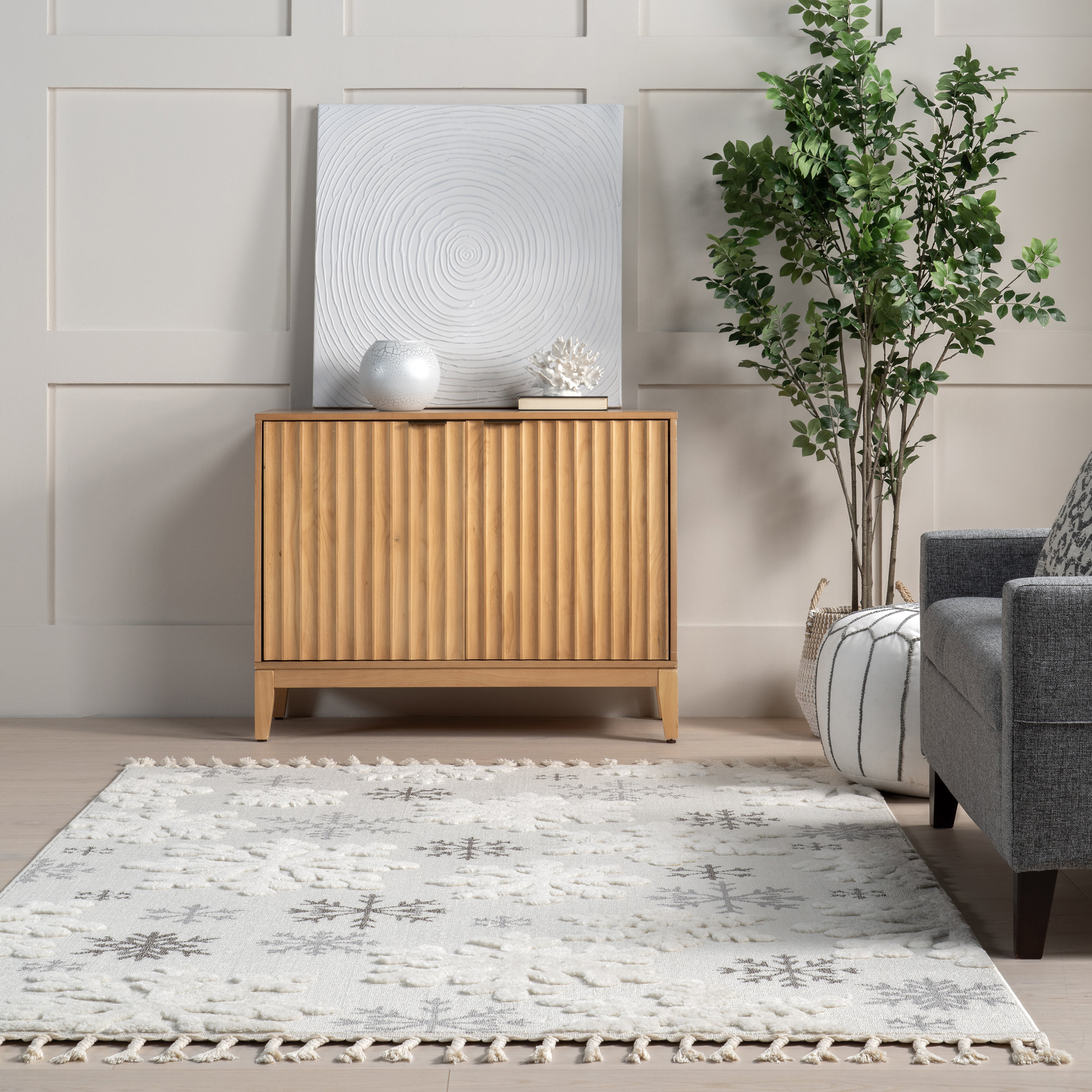 Dakota Fields Unity High-Low Snowflake Tasseled Area Rug | Wayfair