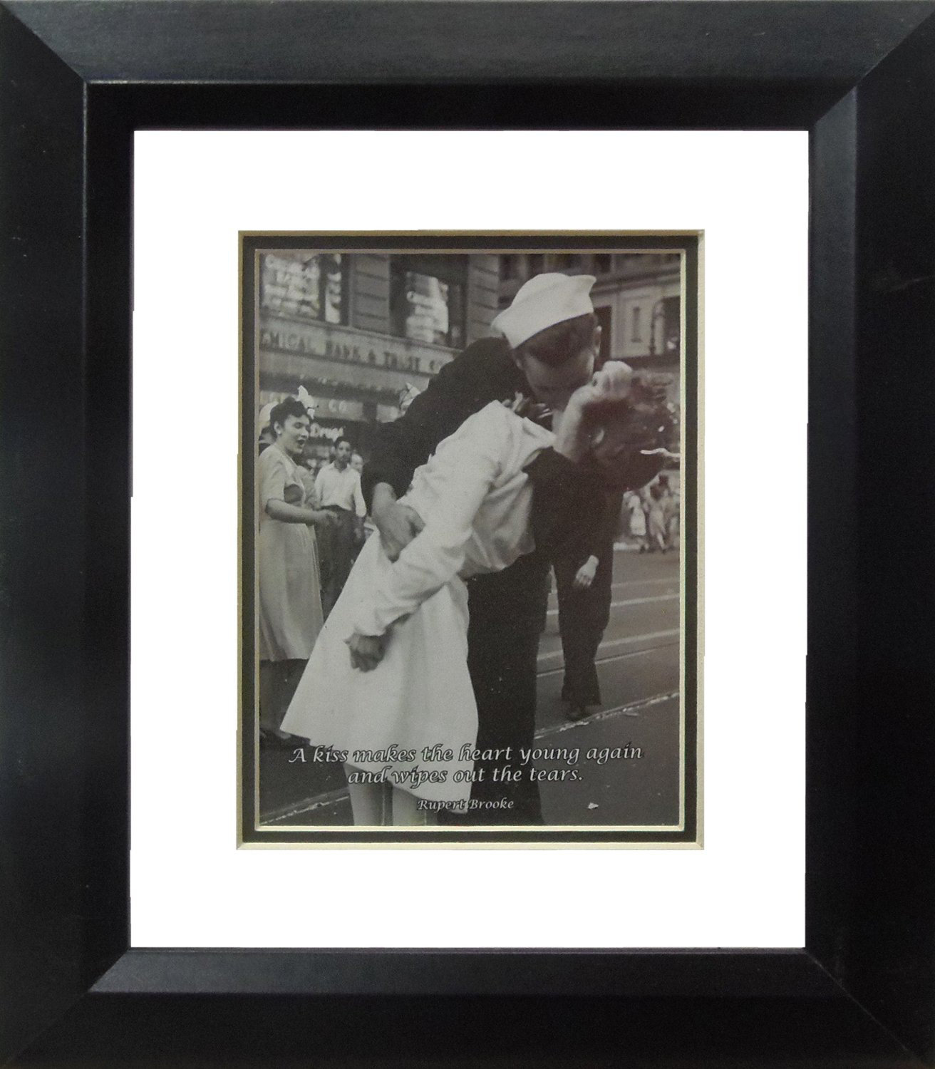 Buy Art For Less 'Kissing the War Good-Bye' by Alfred Eisenstaedt ...