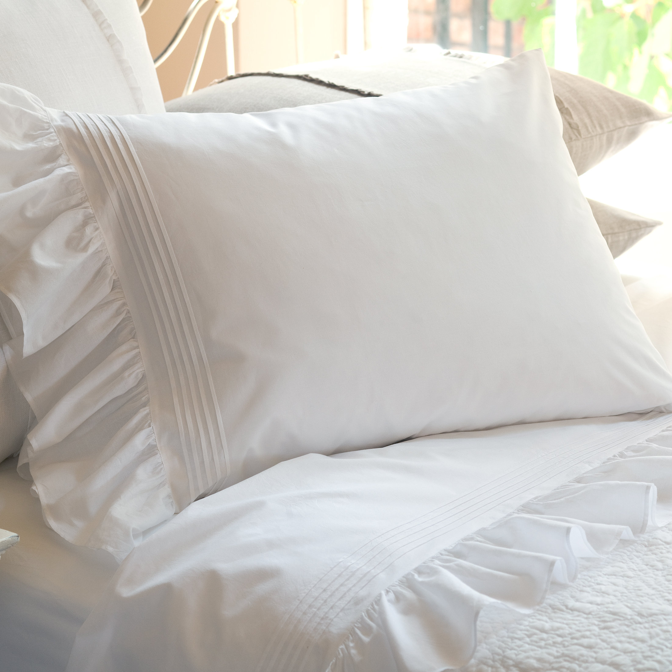 Taylor Linens Margaret 100% Cotton Percale Ruffle Pillowcase & Reviews ...