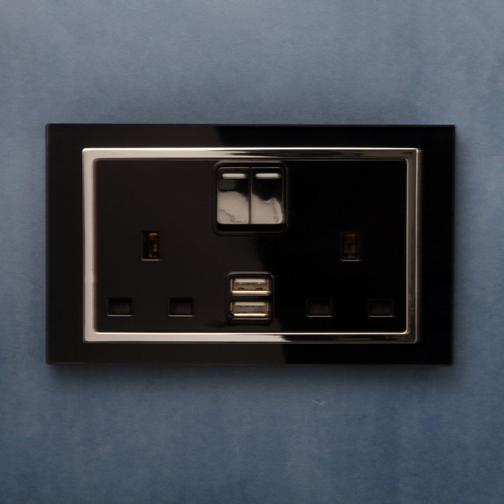 Retrotouch Crystal CT 2.1A USB & 13A DP Double Plug Socket With Switch ...