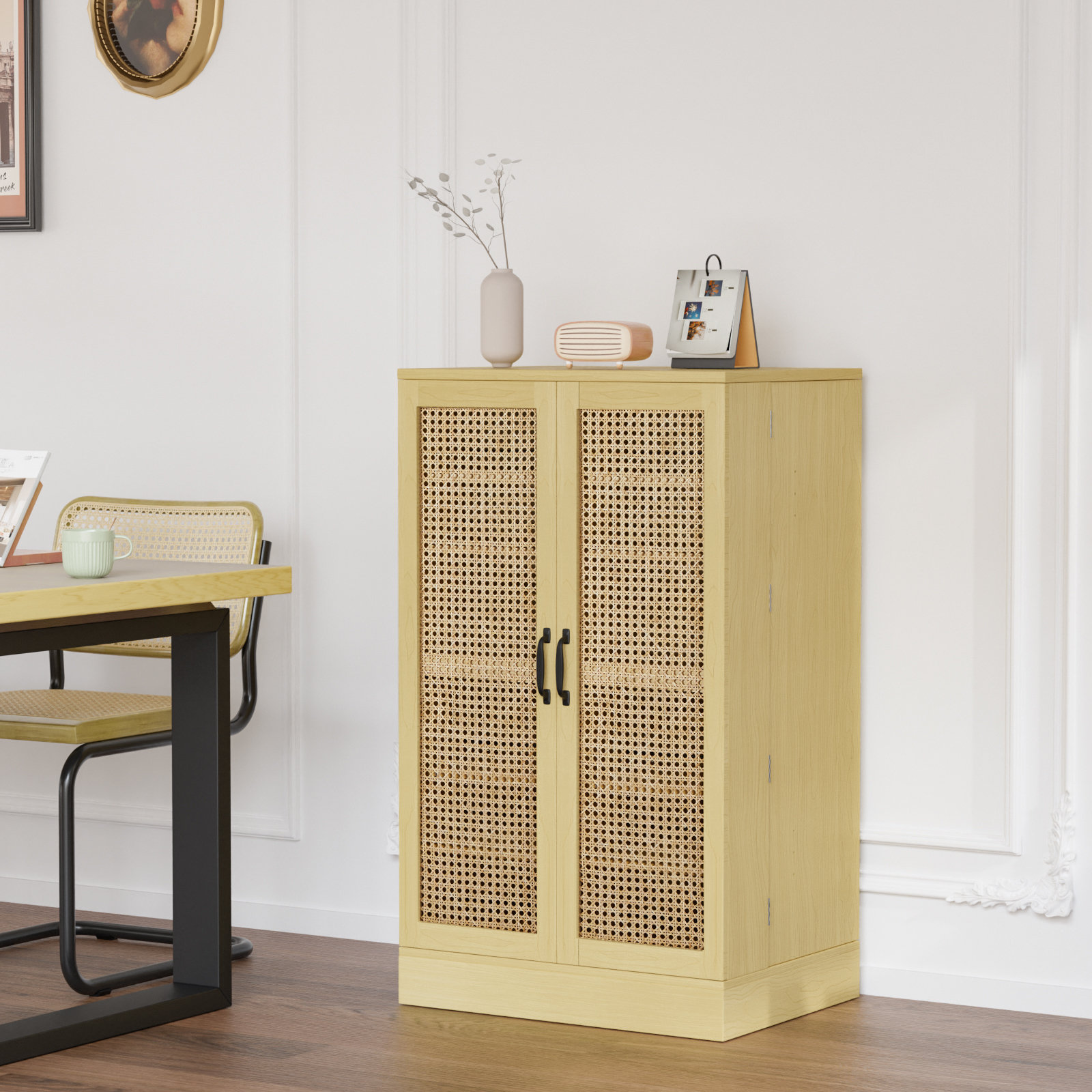 Bay Isle Home™ Armoire de rangement en rotin avec 2 portes et tablettes ...
