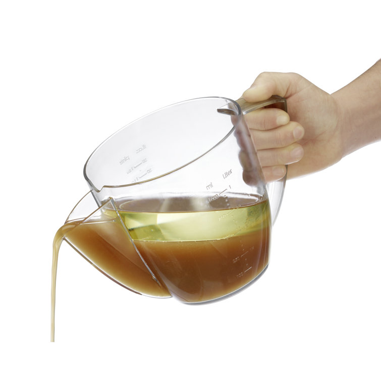 Westmark Fat/Gravy Separator 4 Cup Measuring Jug with Sieve - Wayfair ...