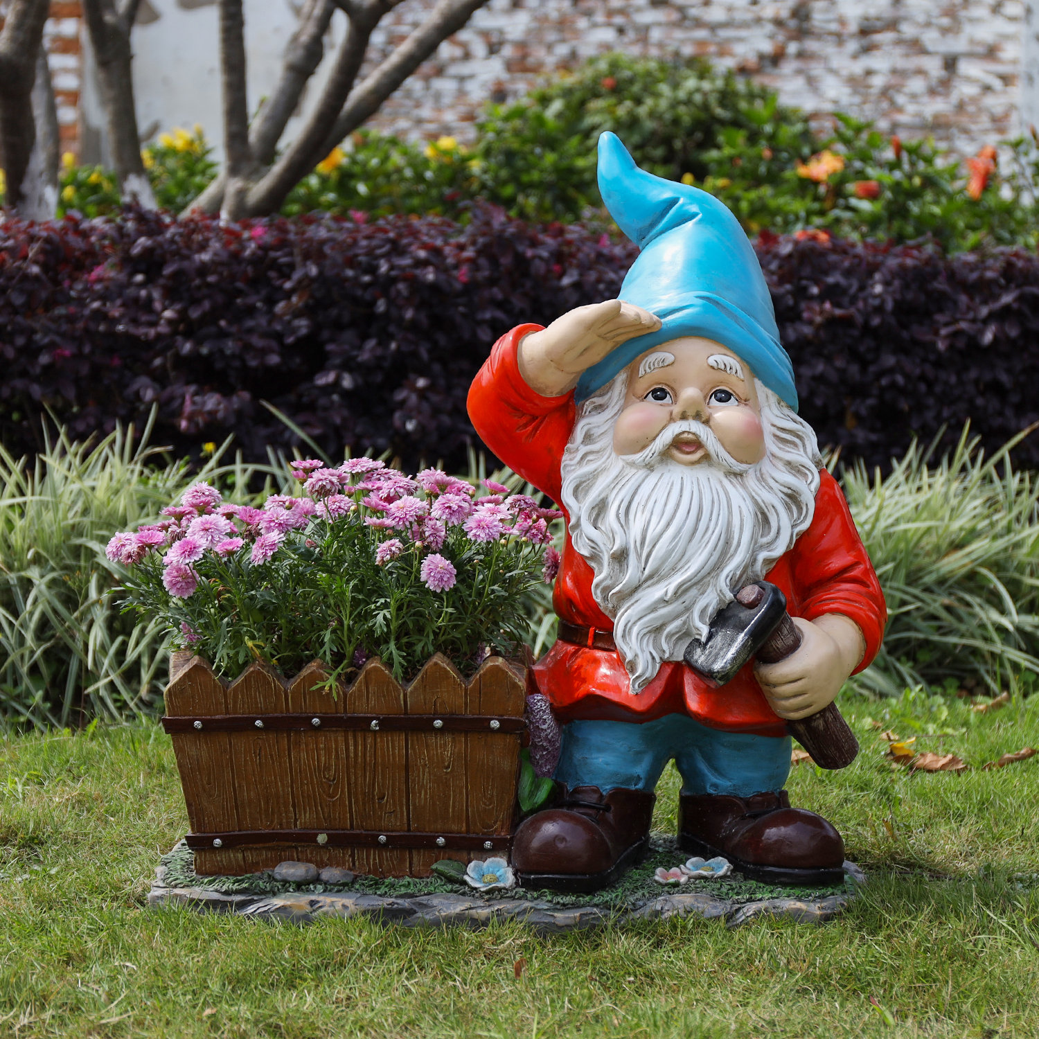 Arlmont & Co. Gnome Statues Large Planter - Outdoor Gnome Statues with ...
