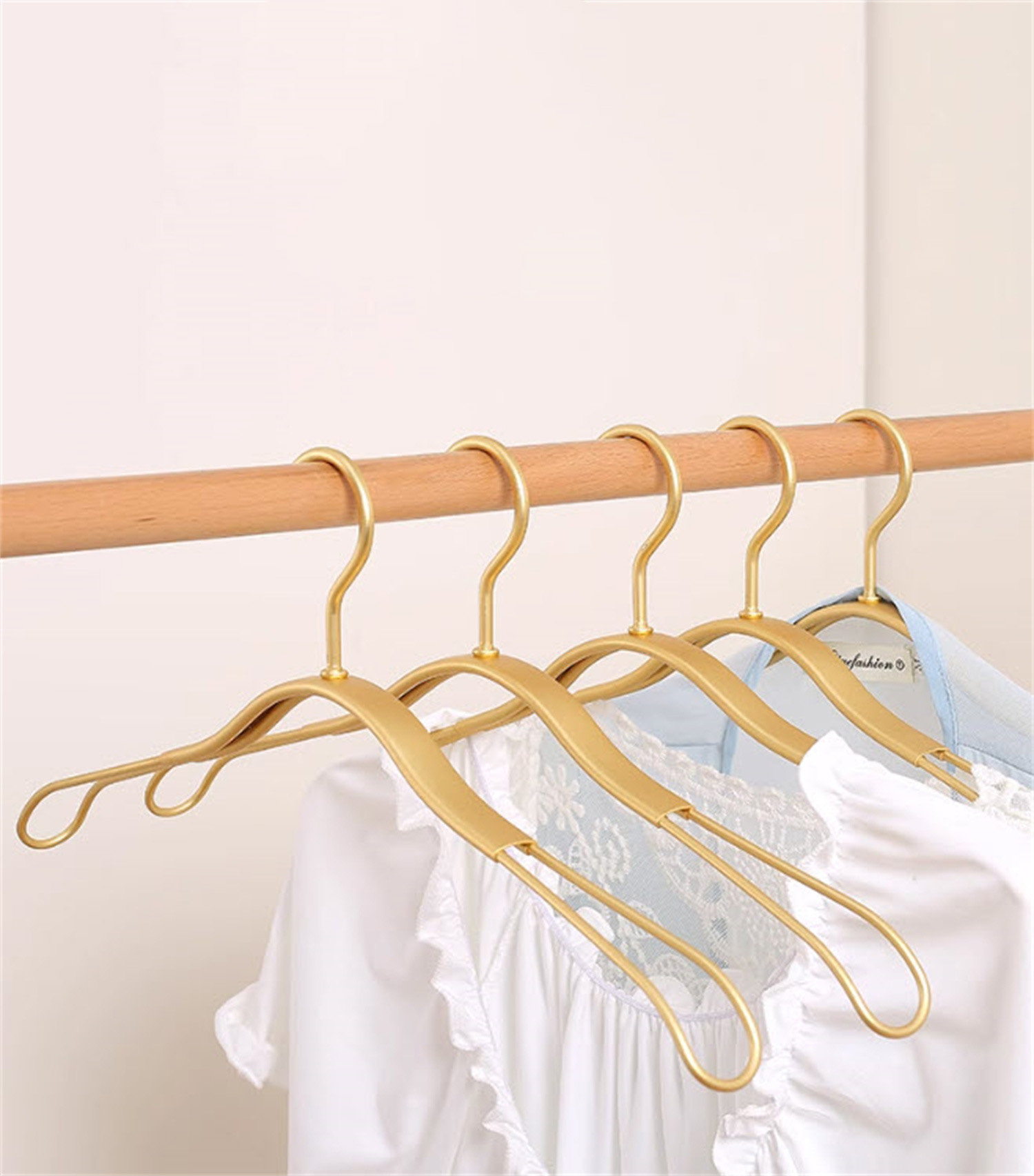 Meta Tarmor Space-Grade Aluminum Alloy Clothes Hangers – Anti-Slip, Non ...