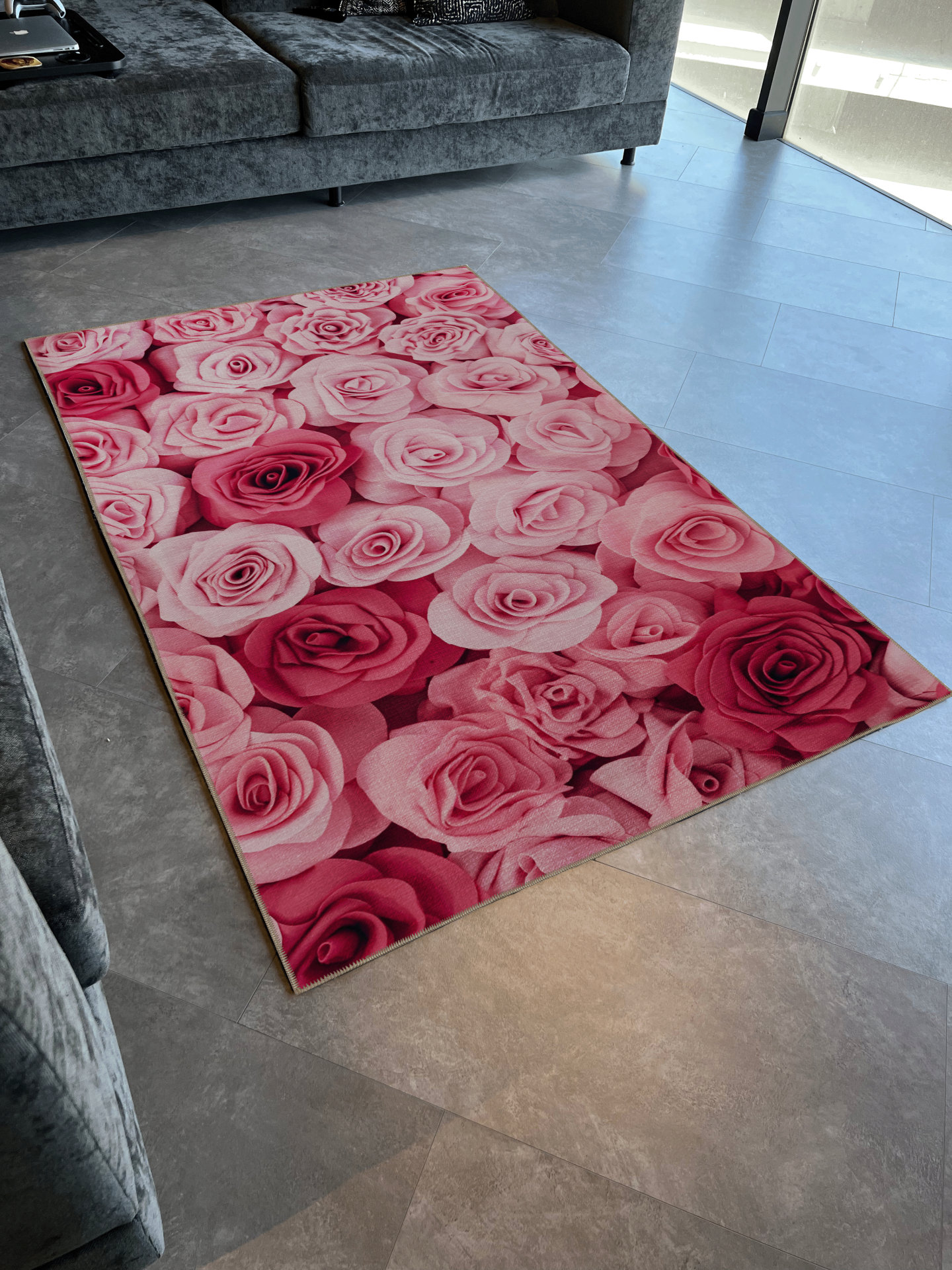 Dakota Fields Pink-Red Themed Flower Rose Patterned Creative Modern Decorative Rug - Wayfair Canada