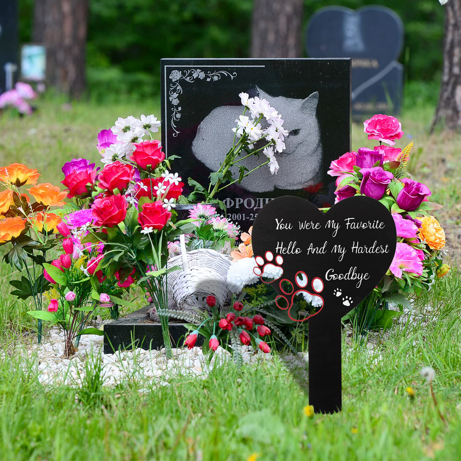 Ophelia & Co. Pet Memorial Graves Markers For Dogs Cats, Pet Cemetery ...
