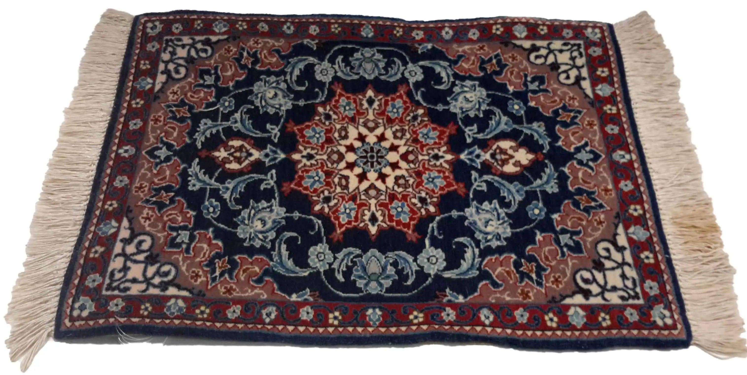 Isabelline Sinaiya Oriental Handmade Rectangle 1' x 2' Wool/Cotton Area ...