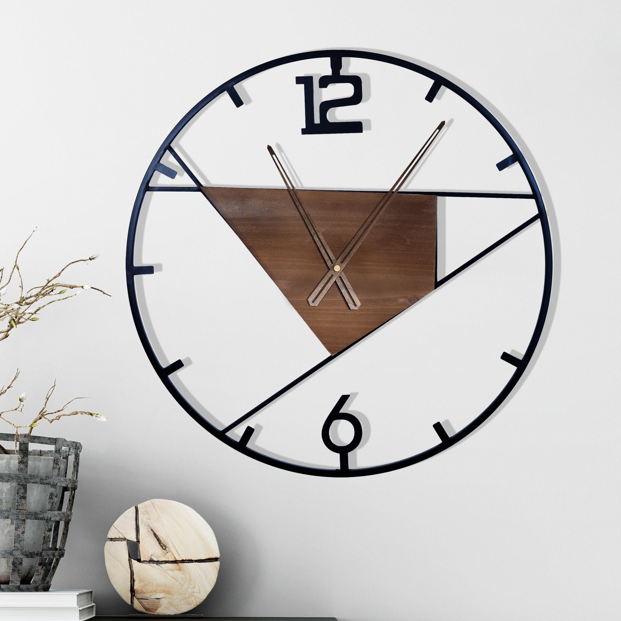 geometric black clock