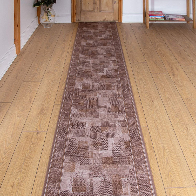 ClassicLiving Banner Looped/Hooked Dark Brown Hallway Runner Rug ...
