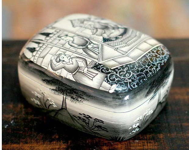 Bungalow Rose Fareen The Emperor's Audience Paper Mache Decorative Box ...