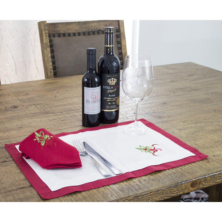 The Holiday Aisle® Eltay No Pattern Christmas Dining Linen Set ...