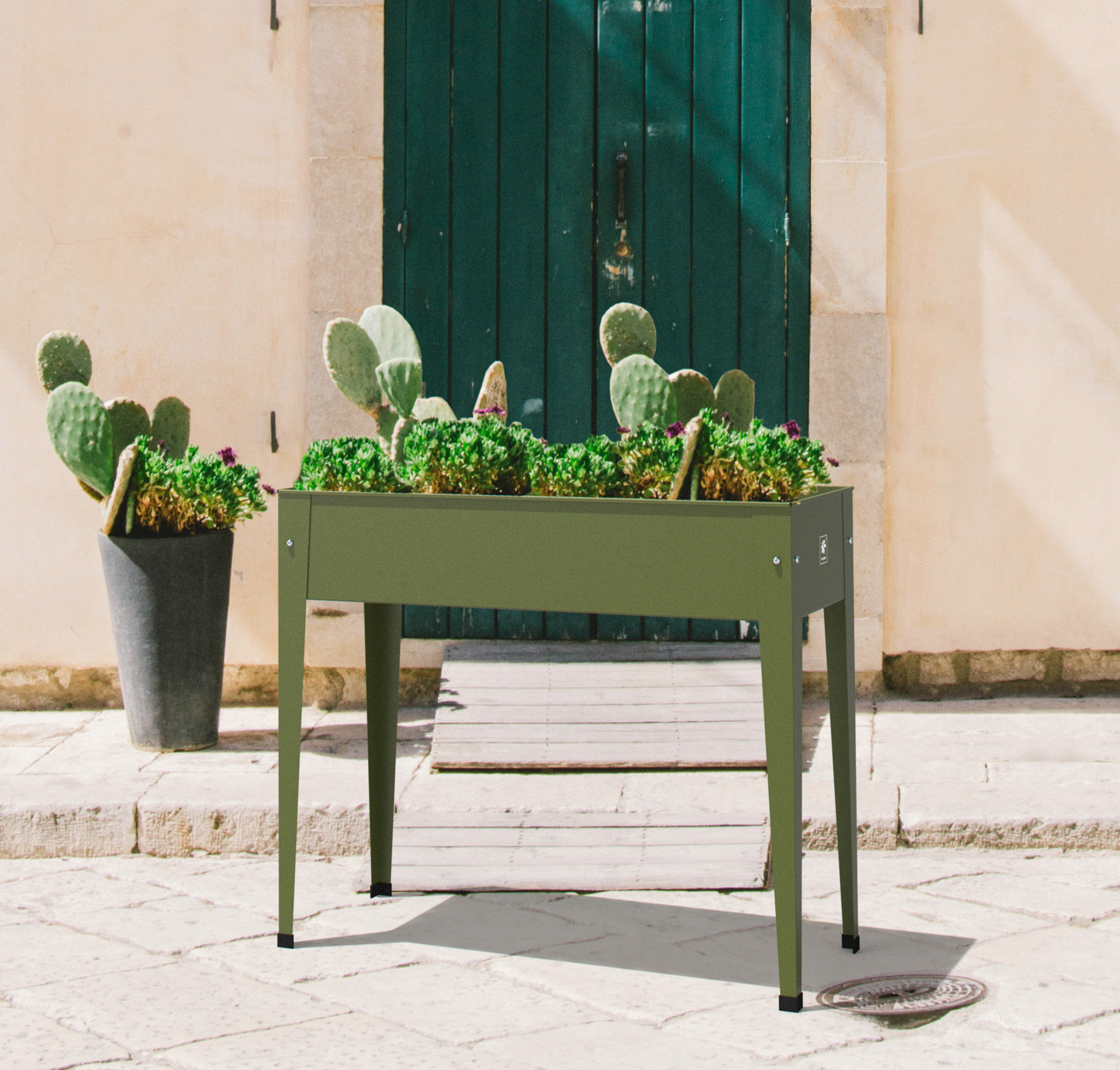 Herstera Color Pop Raised Garden Herstera Metal Elevated Planter ...