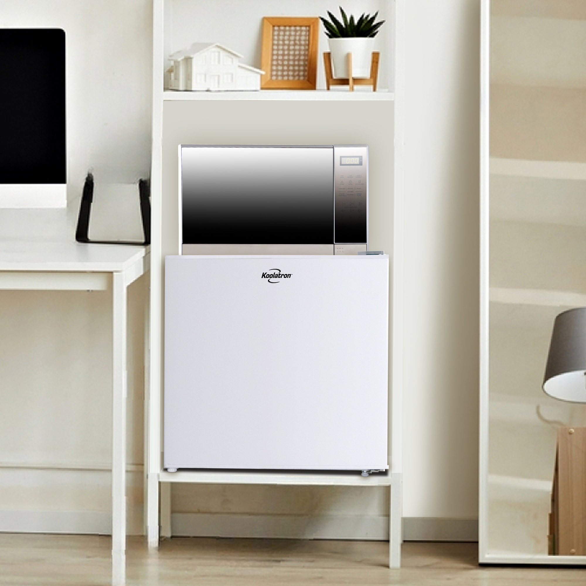 Koolatron 1.7 Cu Ft Compact Fridge + Total Chef 700W Microwave Combo ...