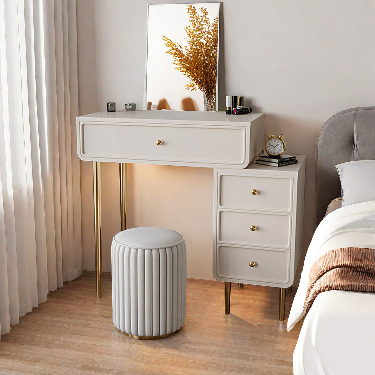 Everly Quinn Loranza Vanity | Wayfair