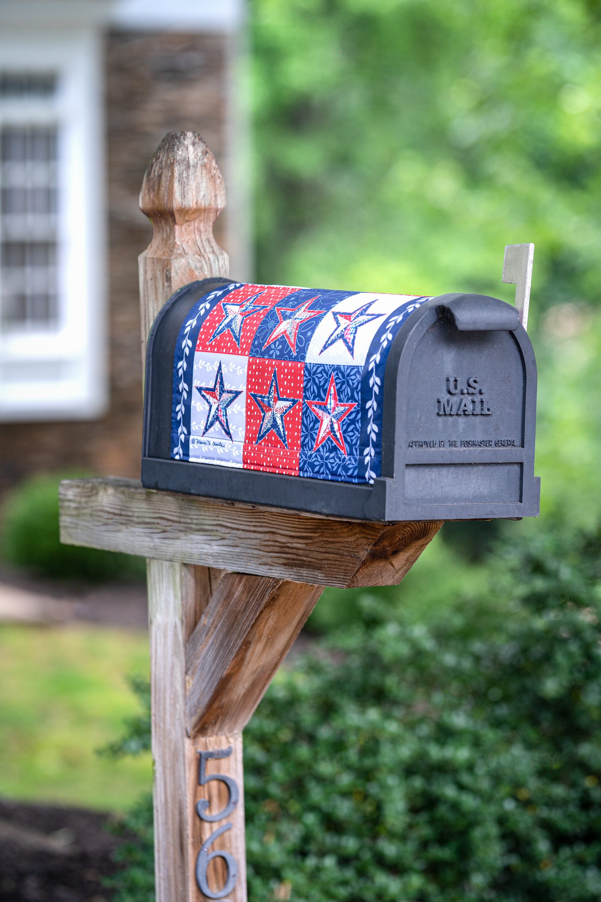Evergreen Enterprises, Inc Polyester Patriotic Magnetic Mailbox Cover ...