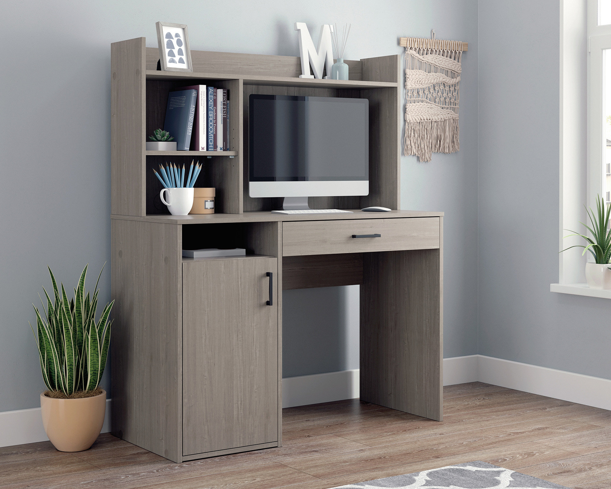 Lark Manor Arisztid Desk with Hutch & Reviews - Wayfair Canada