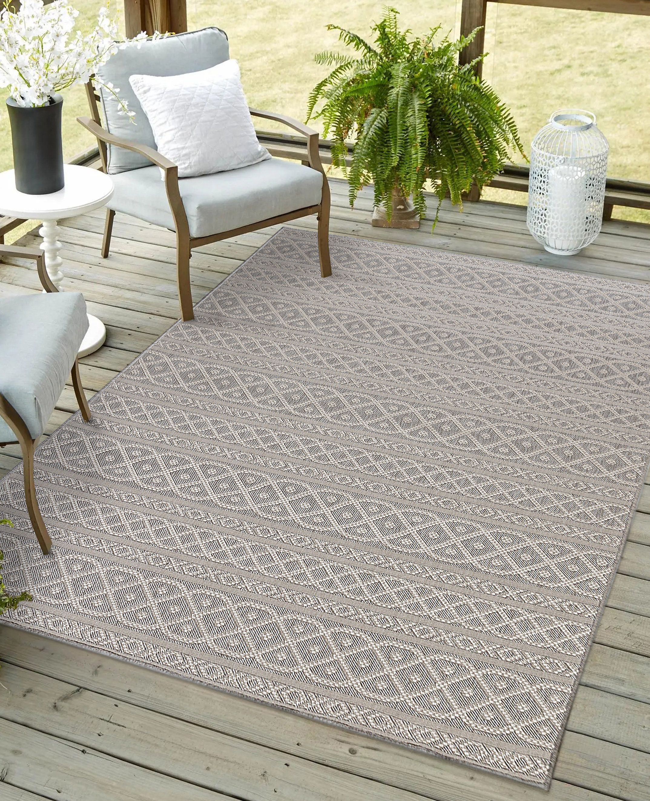 Sol 72 Outdoor™ Navarra Moroccan Gray Indoor/Outdoor Area Rug & Reviews ...
