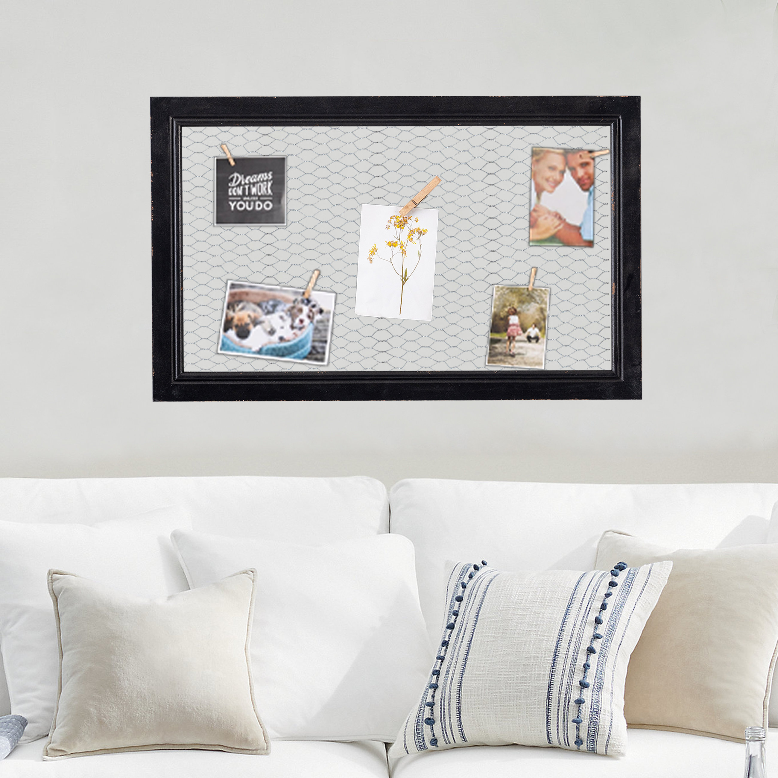 Lark Manor™ Farmhouse Memo Board Chicken Wire Frame, Black Large ...