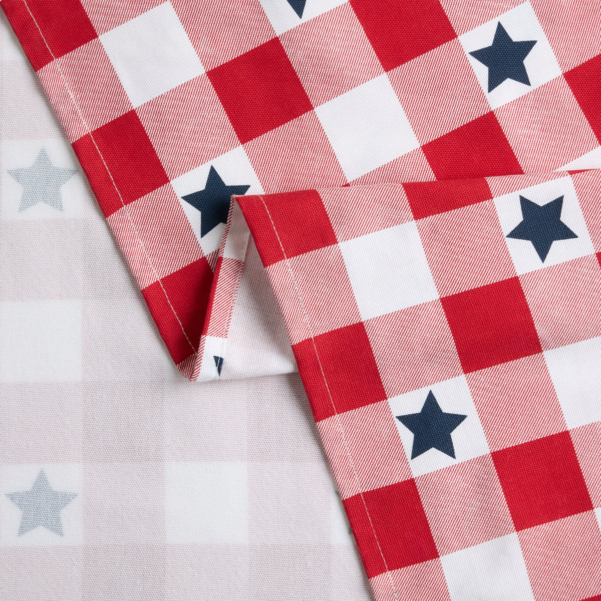 MARTHA STEWART Americana Star Gingham Plaid Tablecloth, Single Pack ...