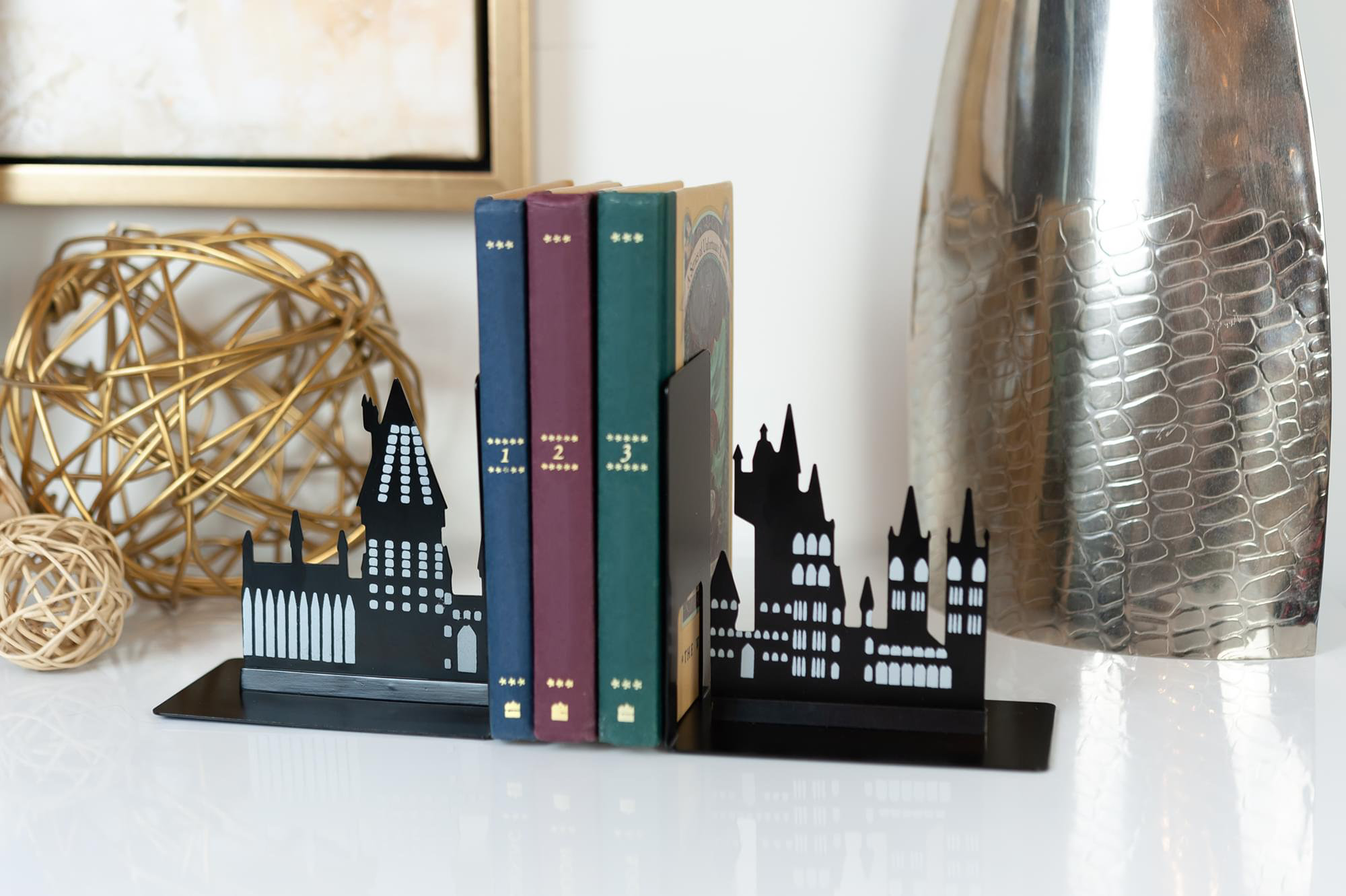 Underground Toys Harry Potter Hogwarts Castle Metal Bookends For Harry ...