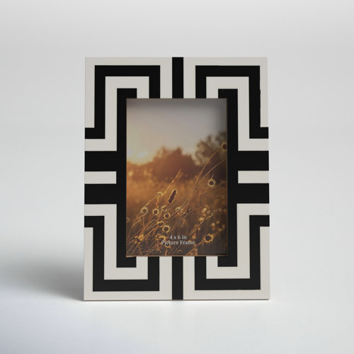 Traditional Picture Frames You'll Love | Wayfair