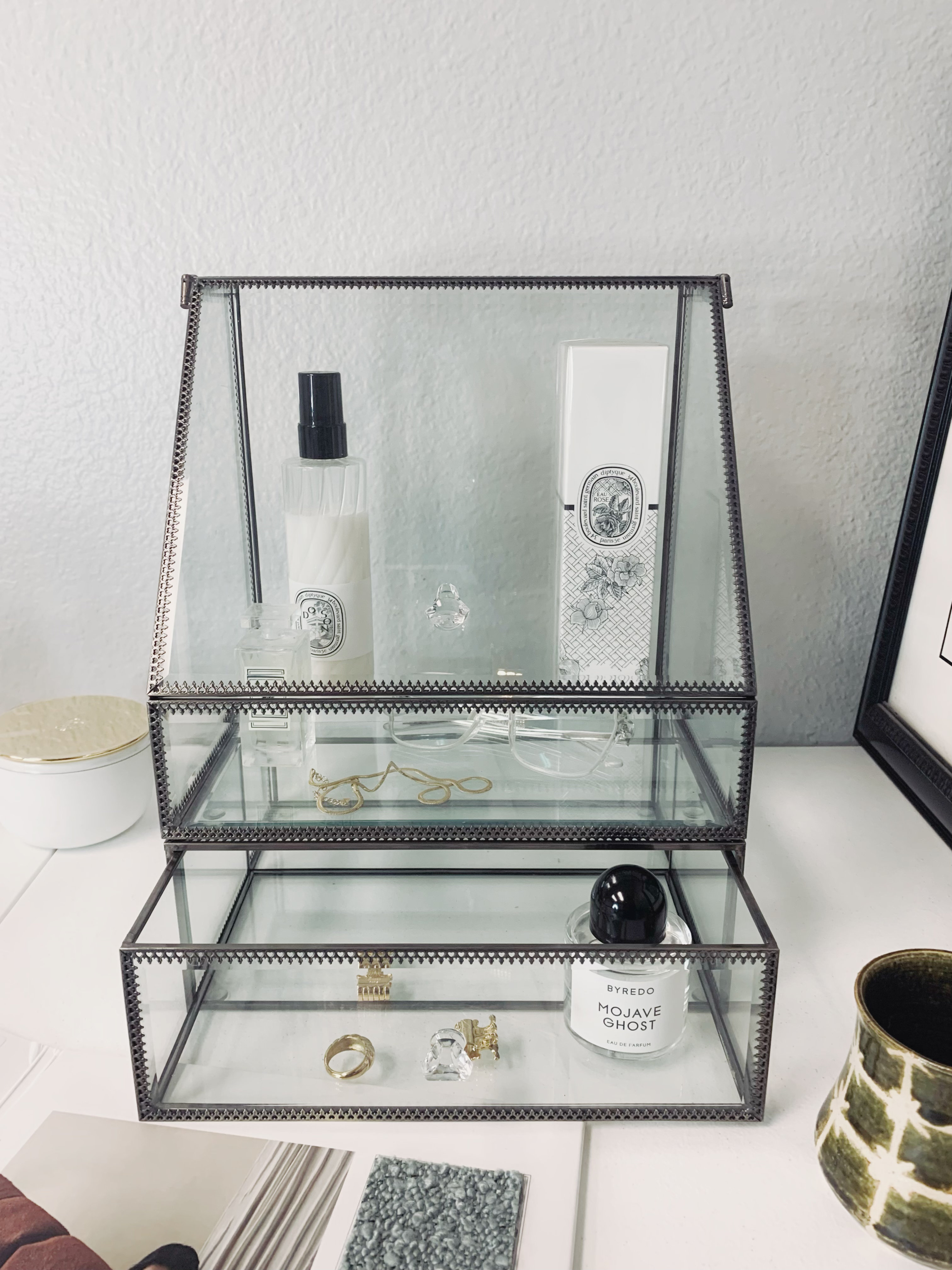 Red Barrel Studio Vintage Glass Cosmetic Makeup Organizer With Diamond ...