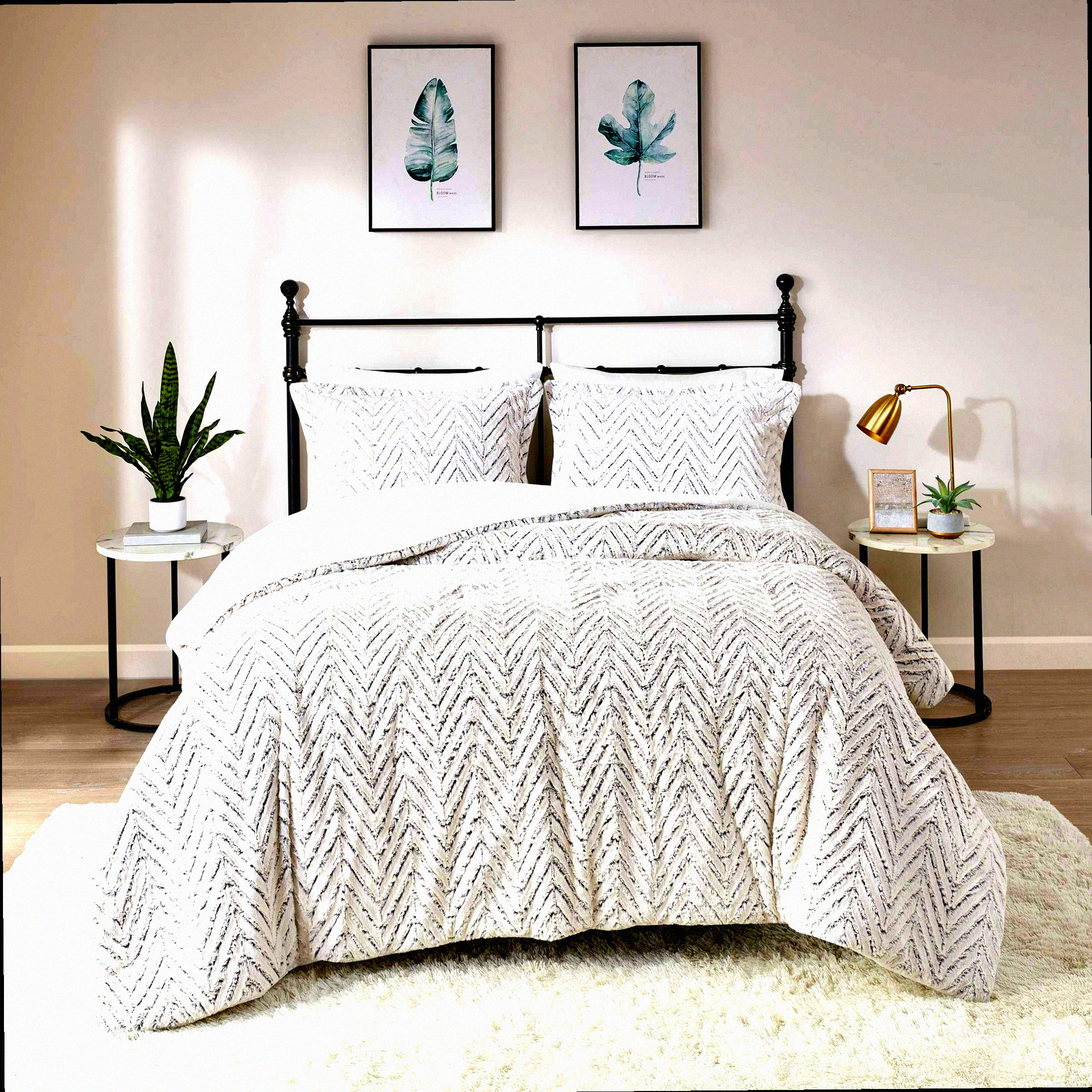 Dakota Fields UltraPlush Chevron Comforter Set - Ivory Twin/TwinXL ...