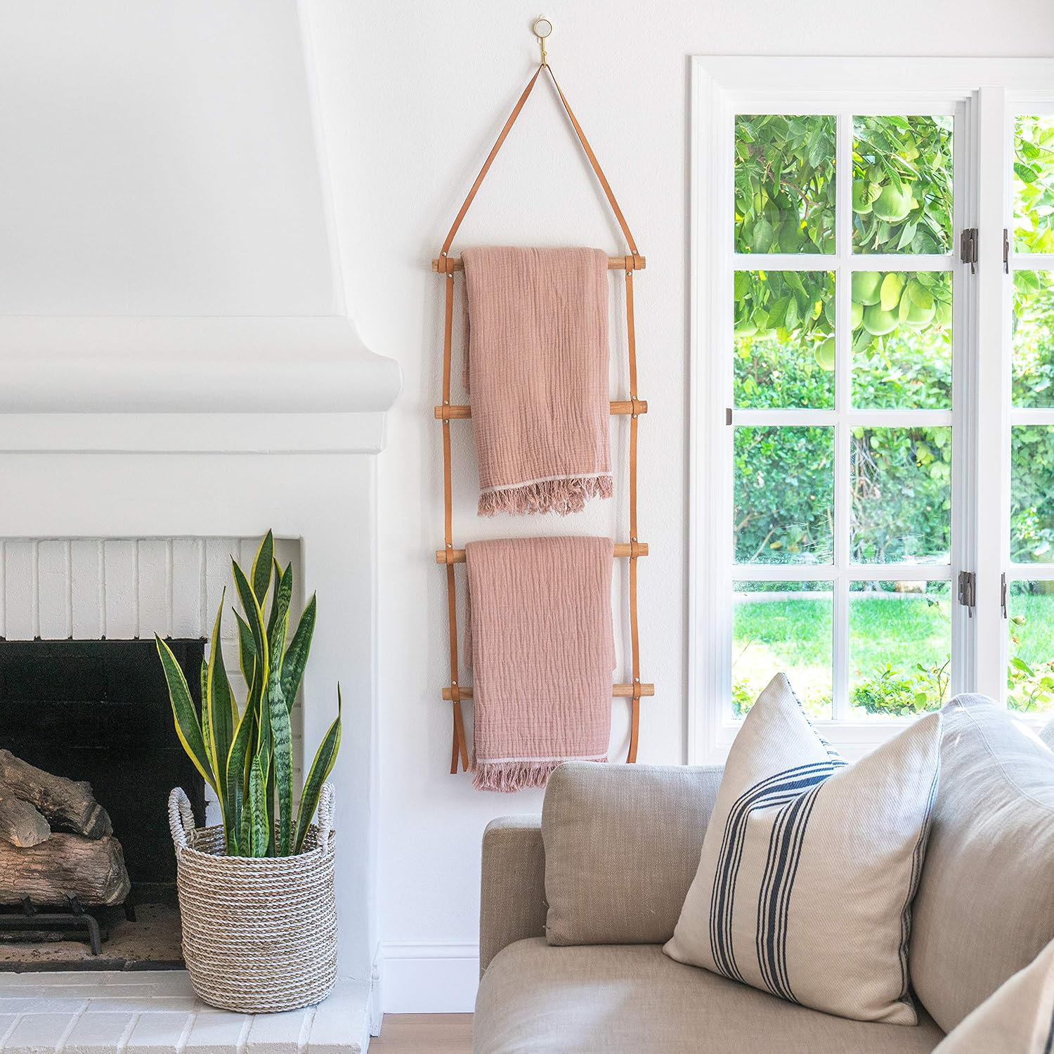 XMVJHOME Handcrafted Wooden Blanket Ladder With Leather Straps ...