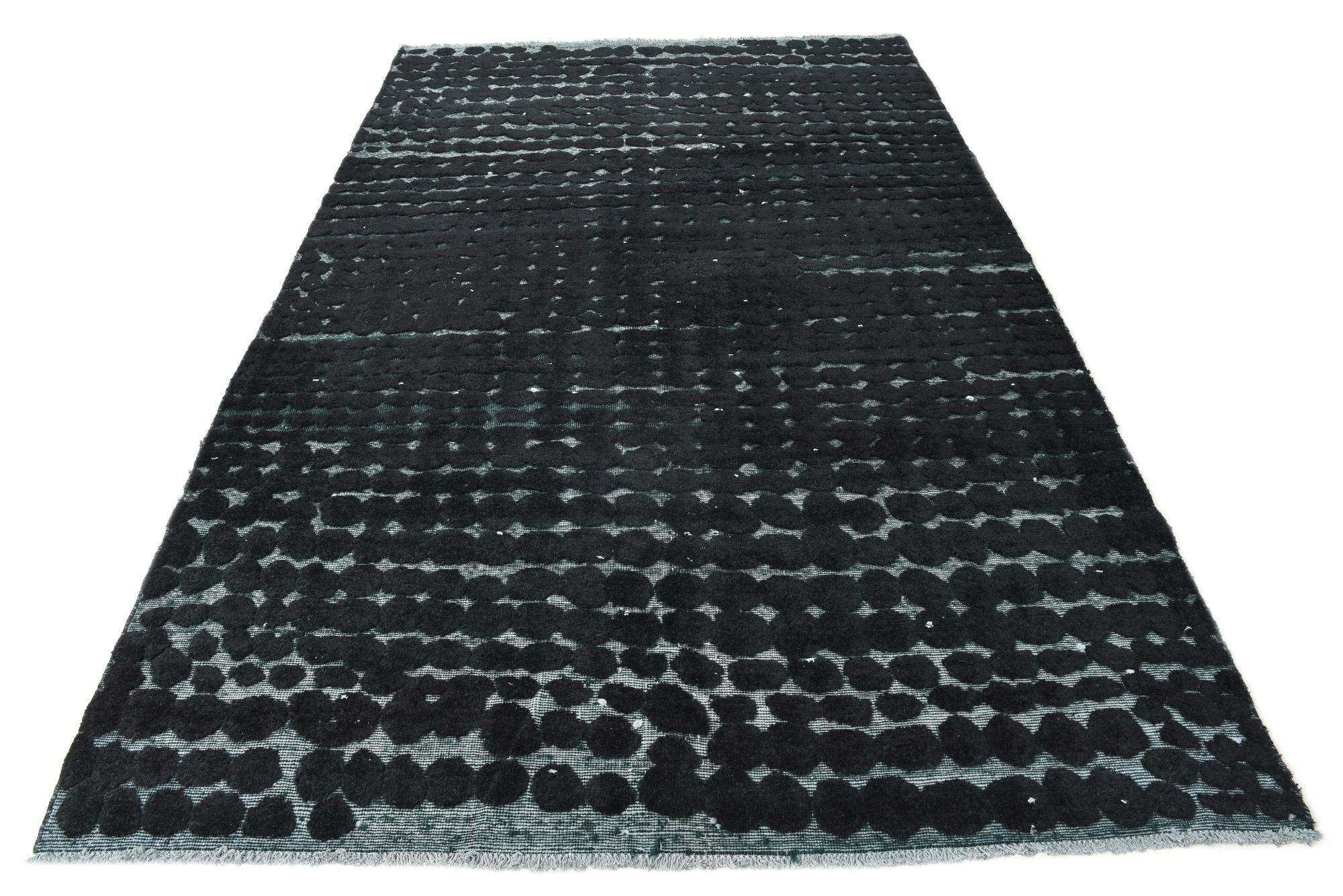 Isabelline 7x10 Philip Black Rug | Wayfair