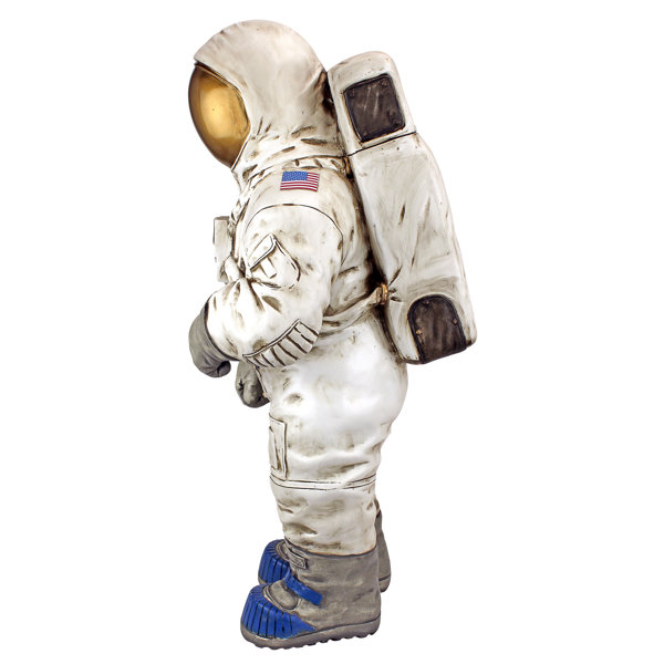 Design Toscano Moon Man Astronaut Statue & Reviews | Wayfair