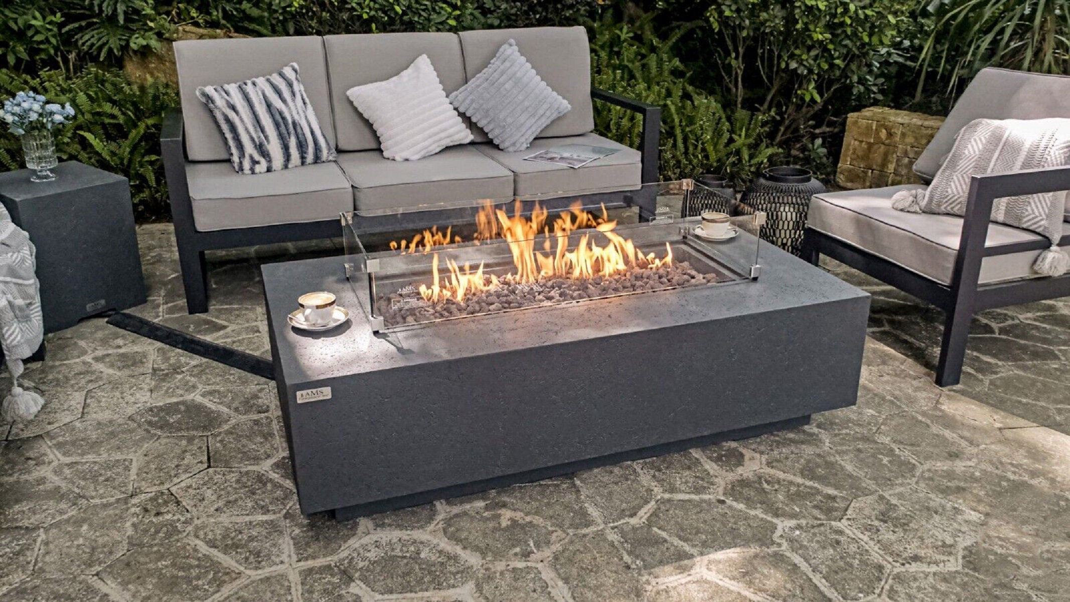 AMS Fireplace Foyer de table d'extérieur au gaz naturel en béton H 17 ...