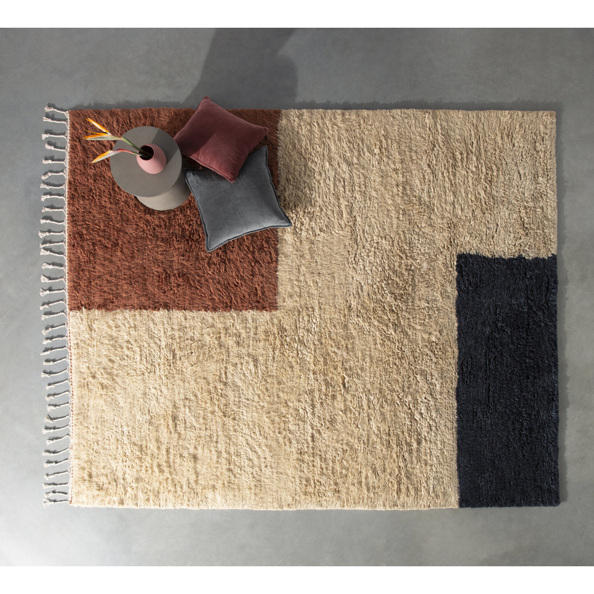 AllModern Essi Geometric Handmade Wool Beige/Navy/Red Area Rug ...