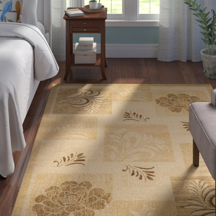 Charlton Home® Klose Performance Floral Rug & Reviews | Wayfair