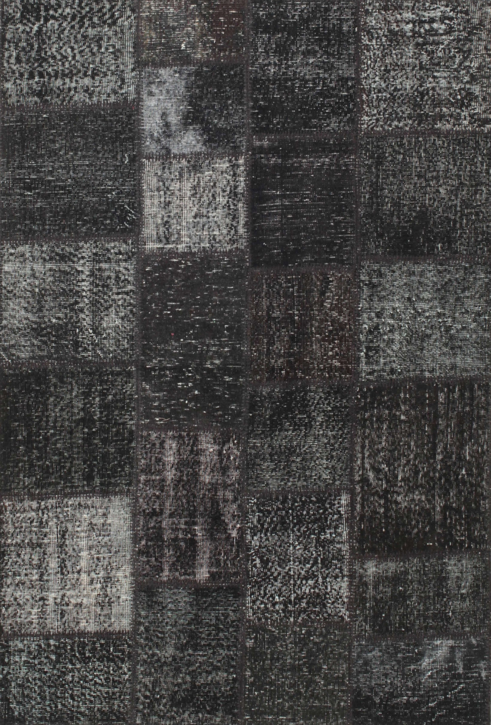 Williston Forge Razmig Traditional Gray/Black Area Rug - Wayfair Canada