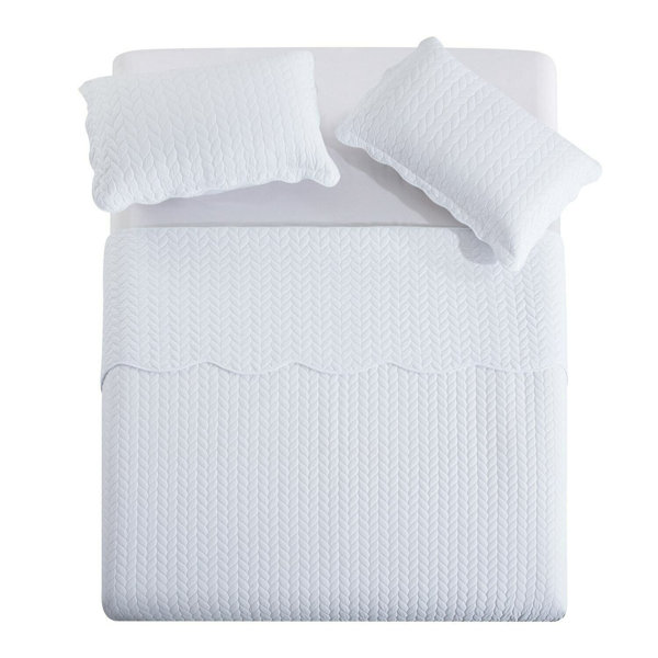 IMPERIAL HOMEWARE LONDON LIMITED Microfiber Embossed Bedspread Set ...