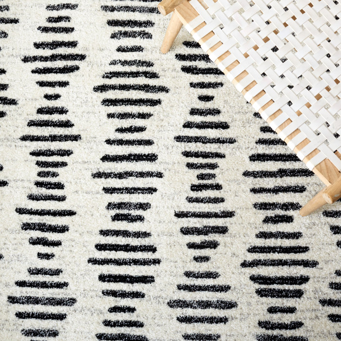 Mistana™ Castonguay Geometric Rug & Reviews | Wayfair