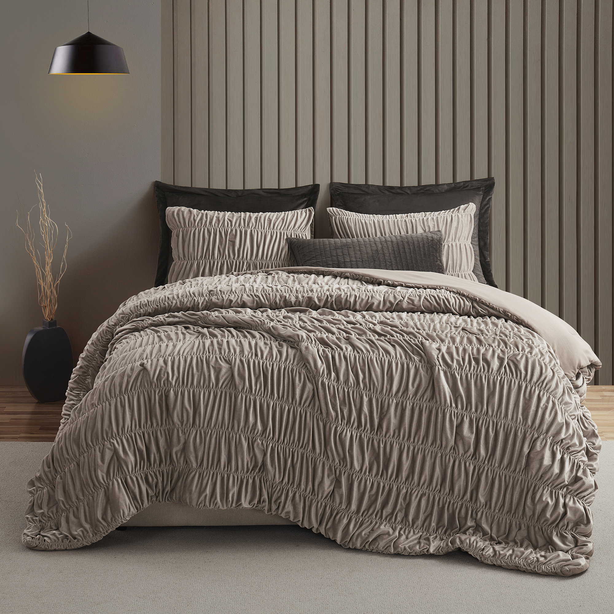 Wonderful Textile Wonderful Lightweighted 3-Piece Velvet Quilt Set ...