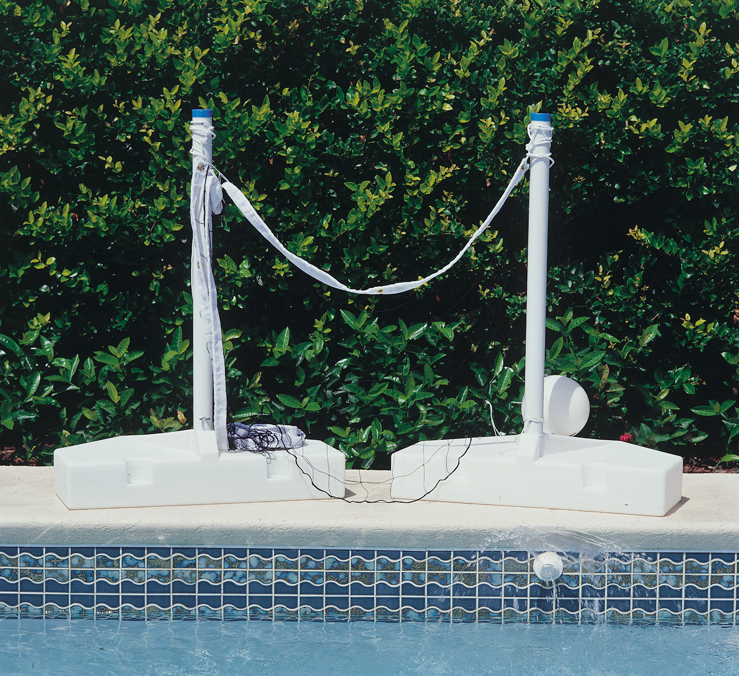 Good Ideas Pool Shot Spike-n-Splash Water Volleyball Toys & Inflatables ...