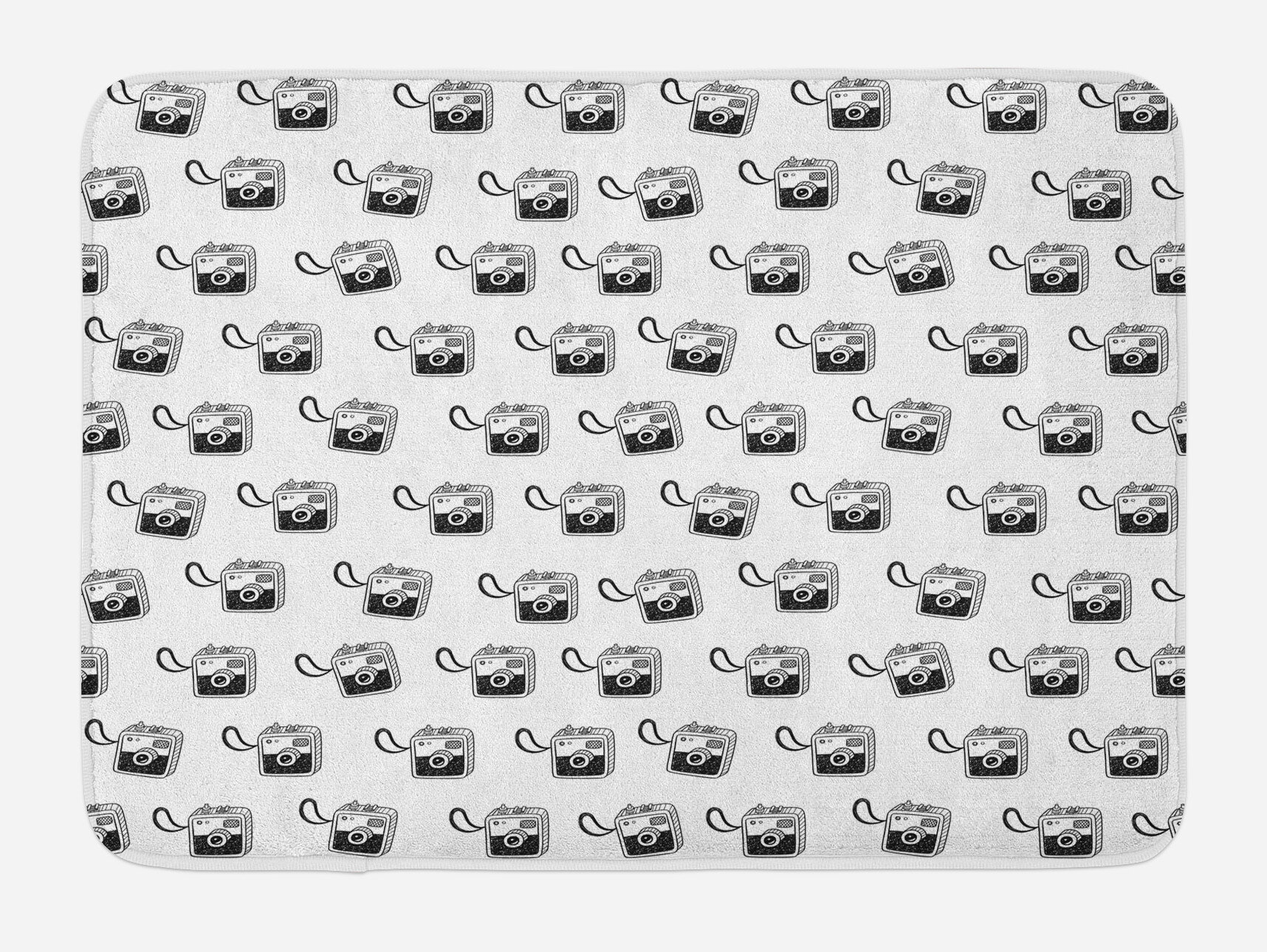 East Urban Home Lakeith Bath Mat | Wayfair