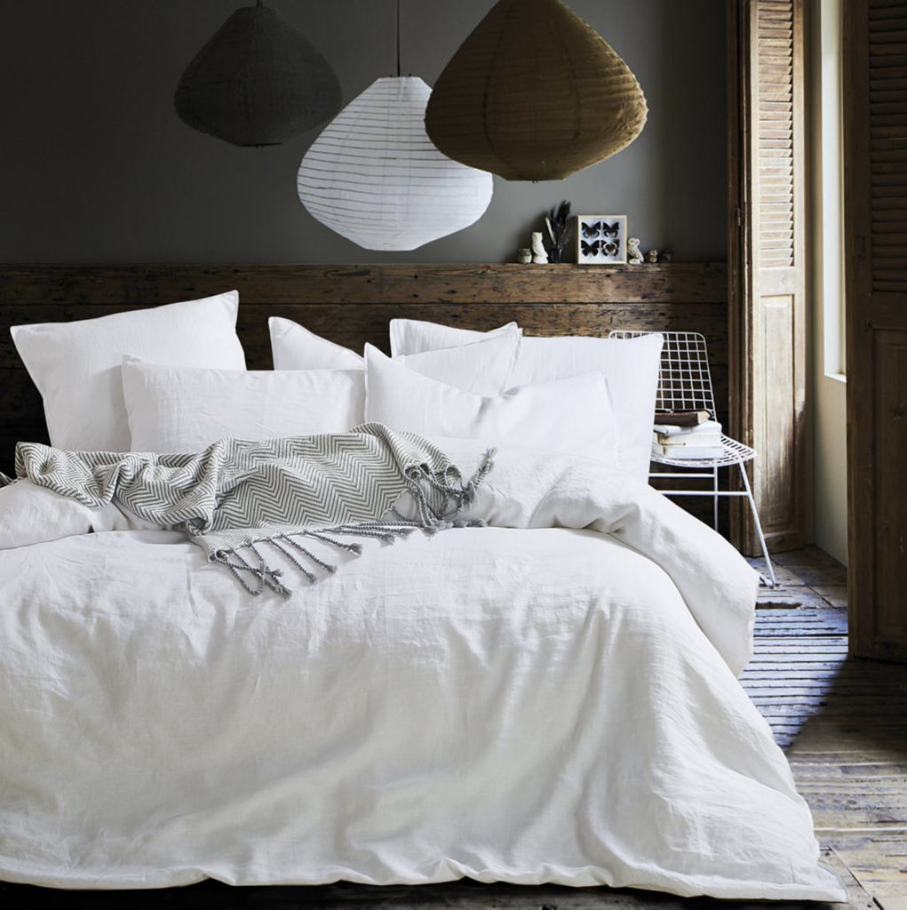 Daniadown White Linen Reversible Modern & Contemporary 3 Piece Duvet ...
