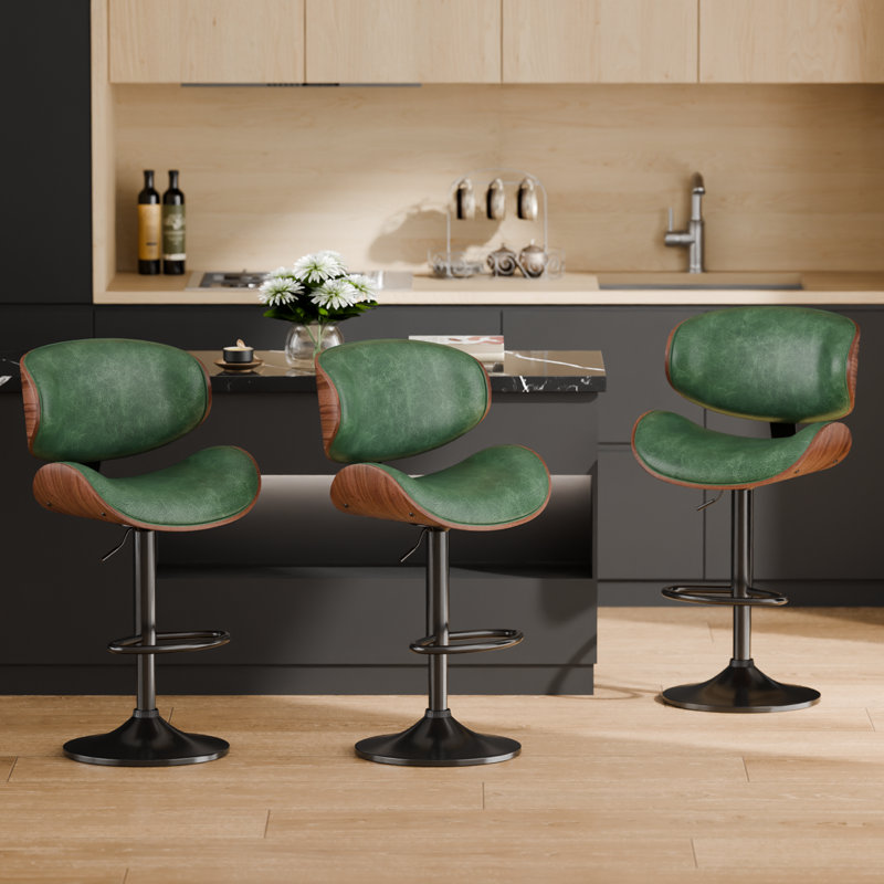 green stools bar