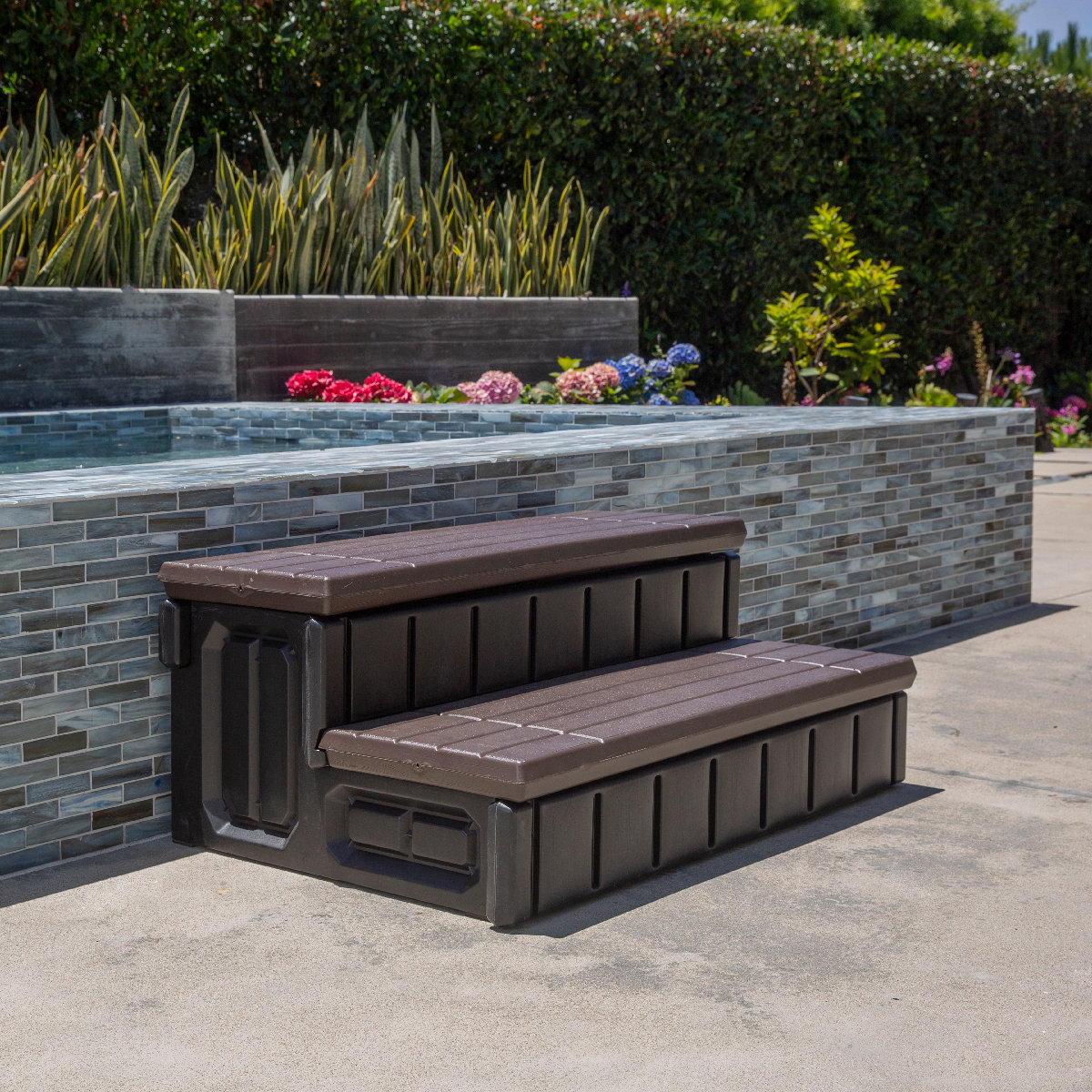 Barton Jackson's Hideaway Hot Tub Steps with Hidden Storage & Reviews ...