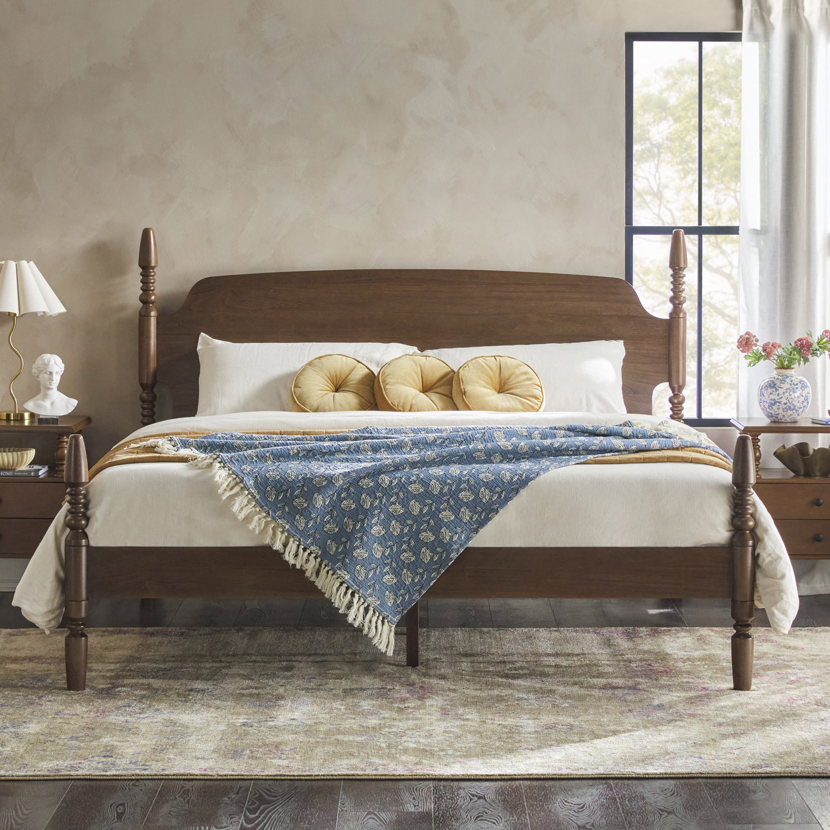 Walker Edison Vivienne Traditional Easy Assembly Solid Wood Turned ...