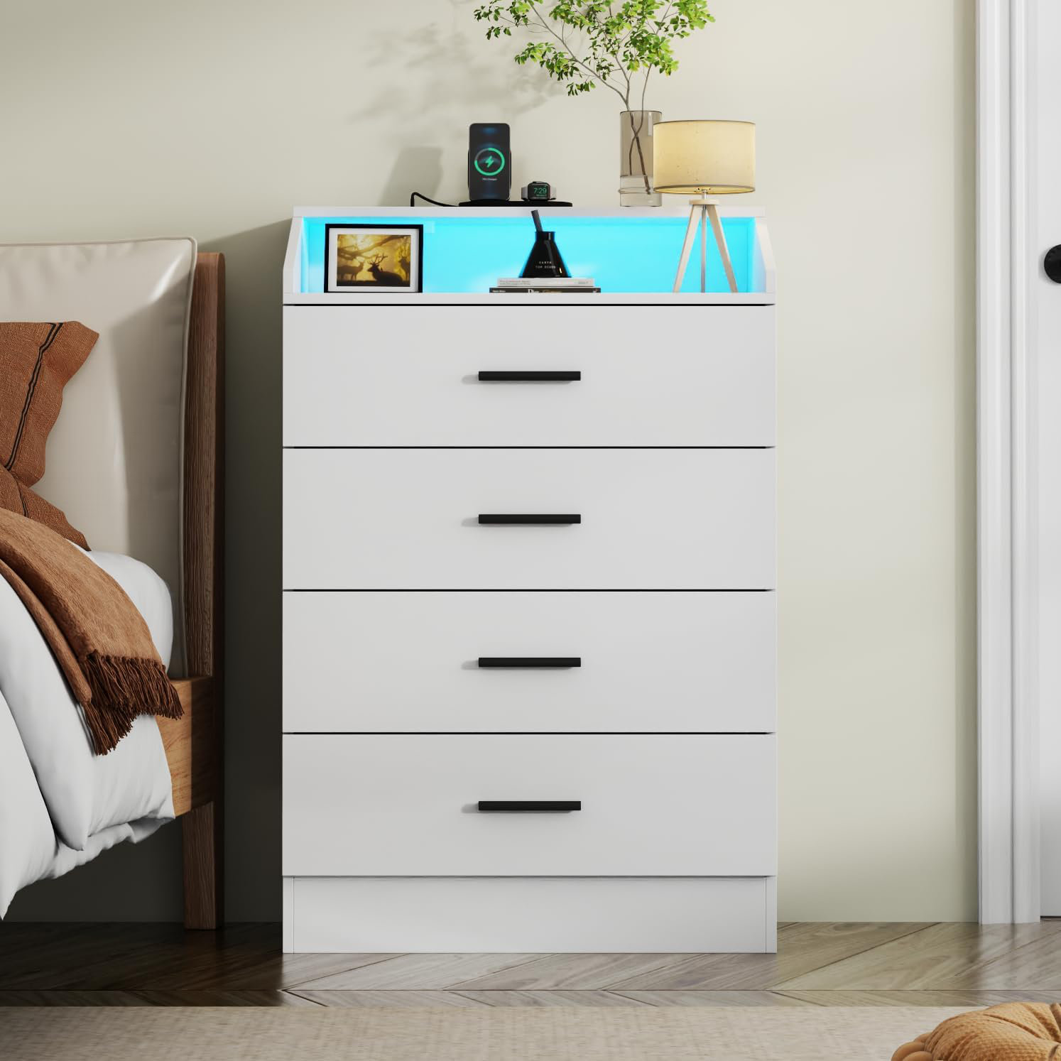 Wrought Studio™ Kaestel 4 Drawers Dresser with Power Outlet, Chest of ...