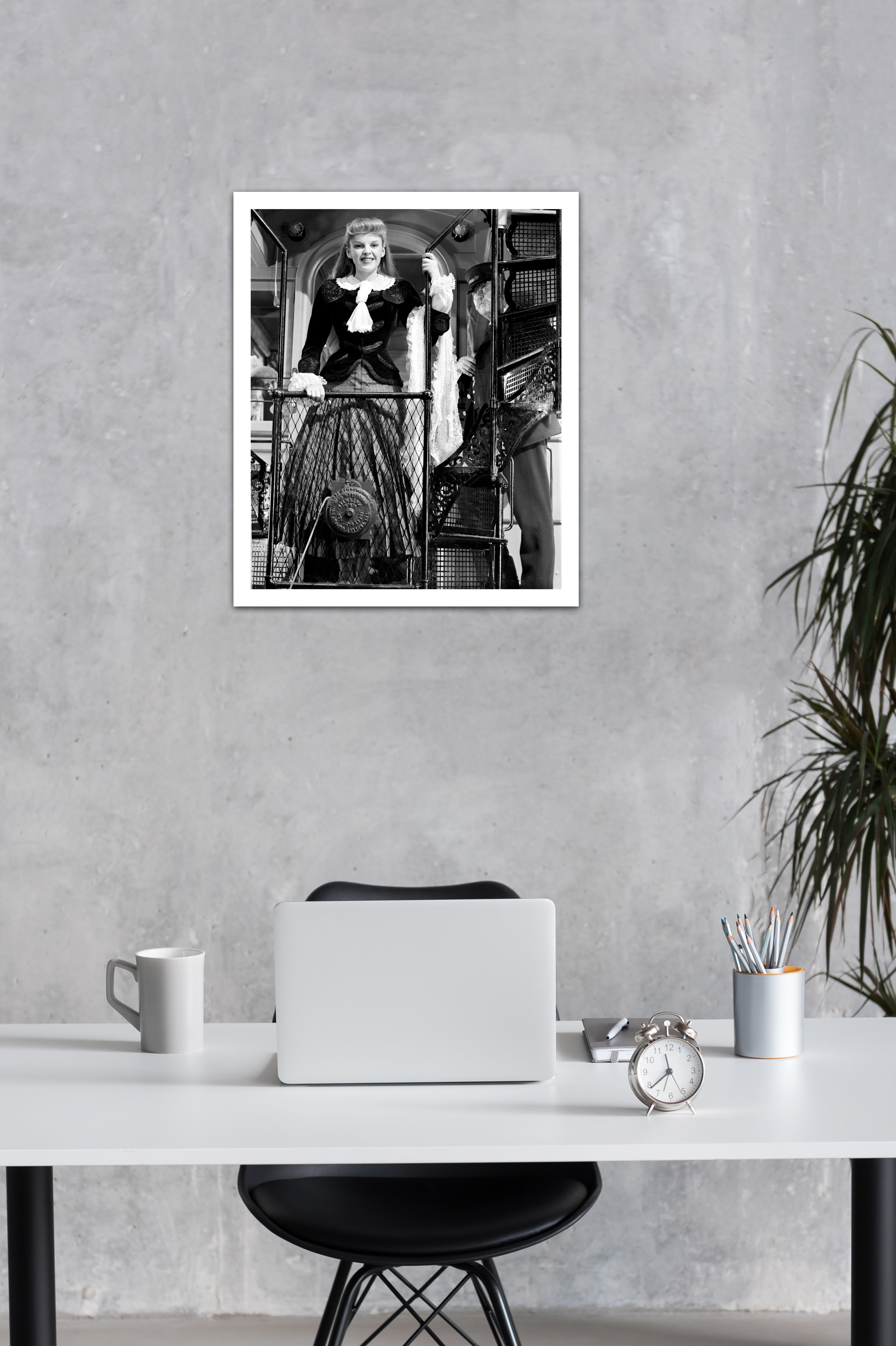 Globe Photos Entertainment Smiling Judy Garland On Paper Print ...